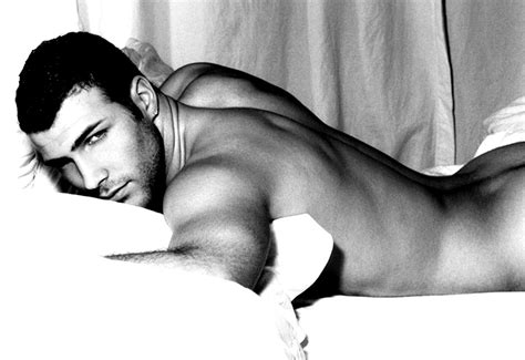Fondo De Pantalla Hombres Músculos Desnudos Descargar Fondo
