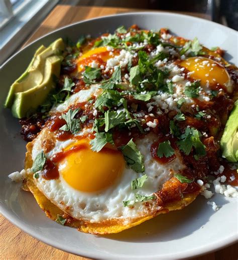 Huevos Rancheros 7 Delicious Variations To Try Today Vihaad Recipes