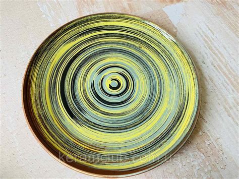 Керамічна тарілка Керамклуб Color із червоної глини 20 см продаж ціна у Києві Тарілки і піали