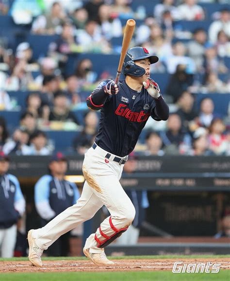 거인군단 1번 찾았나롯데 고승민 선봉장 역할 완벽수행 네이트 스포츠