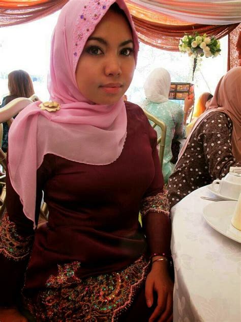 Foto Tante Janda Jilbab Hot Insyaf