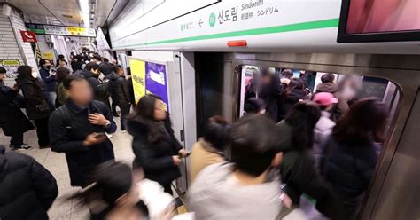 서울 시민 건강 지켜준 승강장 안전문 실제 효과 봤더니…