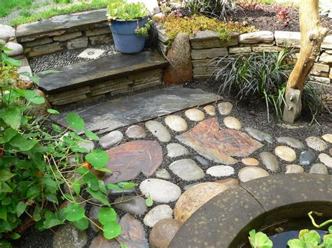 Cobblestone Path How To Install A Garden Cobblestone Pathway