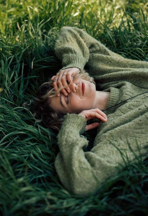 Laying Down Poses Reference Laying In The Grass Pose Laying In Grass