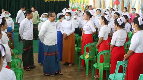 ပထမနှစ် သူနာပြု သားဖွားဒီပလိုမာ သင်တန်းသား သူများအား ဂျူတီကုတ်နှင့