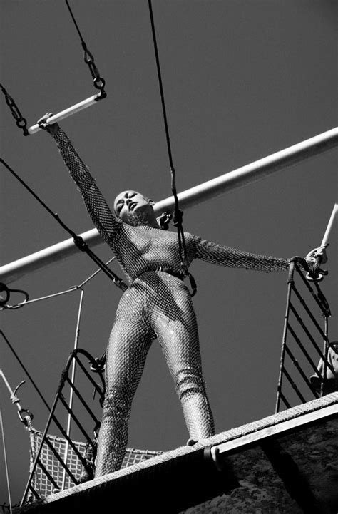 Gigi Hadid V Magazine 2022 Cover Photoshoot