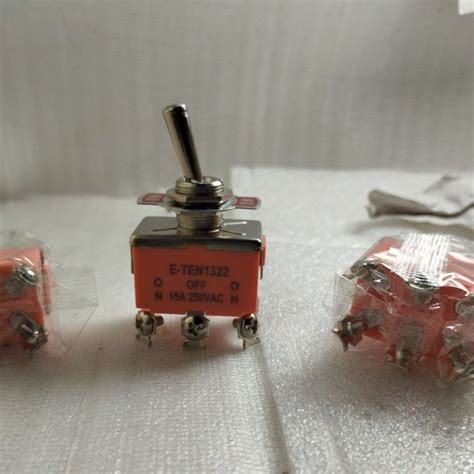 Jual Togle Switch 6 Pin On Off On Besar Saklar Togle Besar 6 Pin Kn 1322 Eten Shopee
