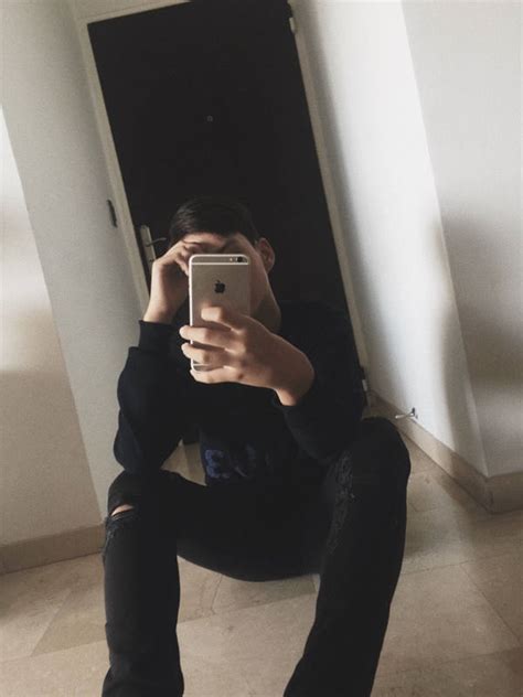 عکس پروفایل جلوی آینه دخترونه و پسرونه ⭐ خاص و جذاب