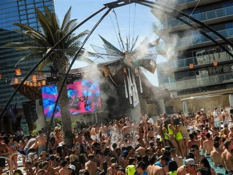 Guide Adult Topless Pools In Las Vegas