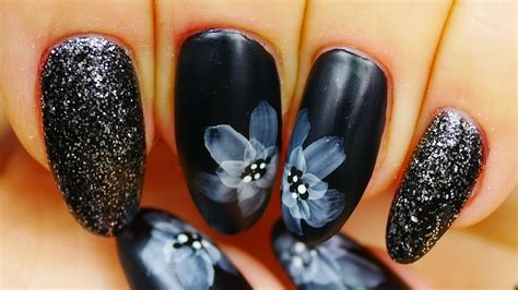 Black Nails With Flowers