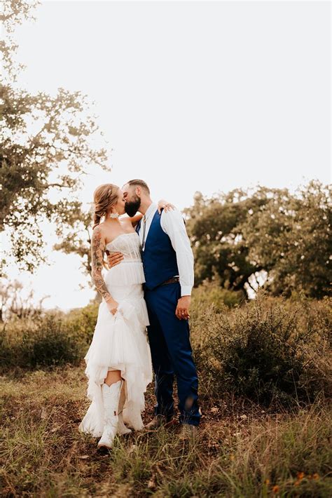 Molly Luke Maes Ridge Disco Wedding — Diana Ascarrunz Photography