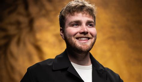 Ordinary De Alex Warren Retorna Ao Topo Do Billboard Hot 100
