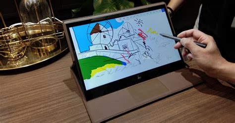 Melihat Lebih Dekat 3 Laptop Terbaru Keluaran HP Okezone Techno