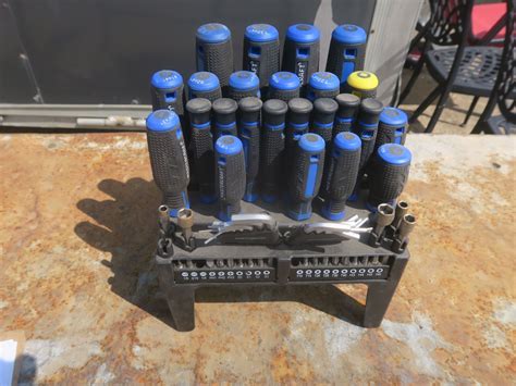 Screw Driver Stand With Assorted Screw Drivers Schmalz Auctions