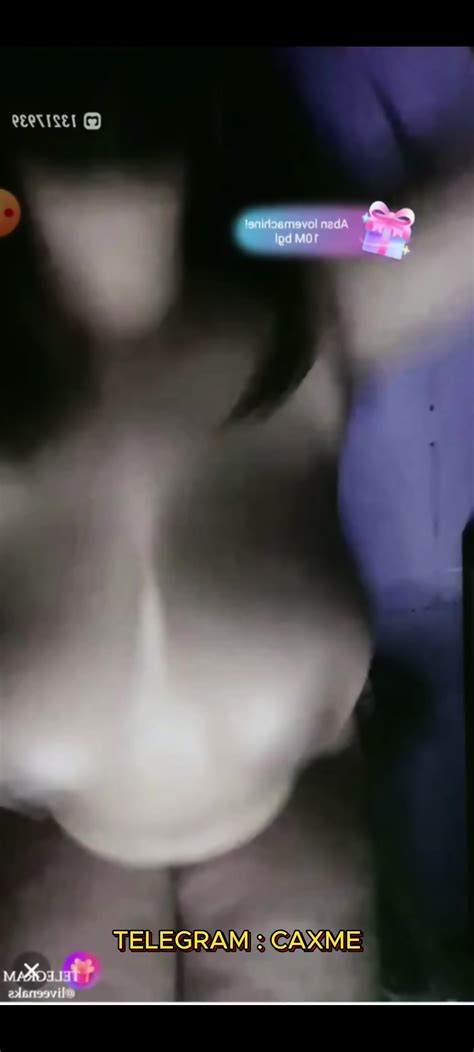 Puput Susu Jumbo Tampil Bugil Eporner