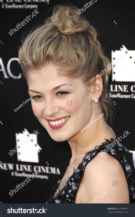 Rosamund Pike Fracture Premiere Manns Village Stock Photo Shutterstock