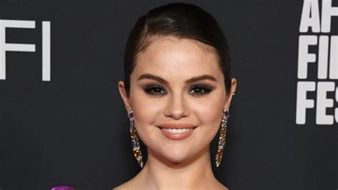 Selena Gomez: Trennung von Justin Bieber beste Entscheidung ihres Lebens - video Dailymotion