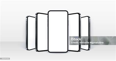 현실적인 스마트 폰 모형 검은 휴대 전화가 벽 앞에 서 설정 쇼 응용 프로그램 또는 웹 디자인에 대한 빈 화면과 현대 유리 전화