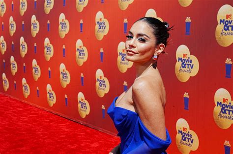 Vanessa Hudgens Gorgeous Body Hot Celebs Home