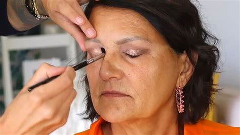 Glam Makeup Tutorial For Mature Skin Upstyle