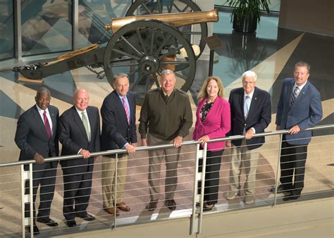 Former Dla Directors Help Chart Agencys Course Ahead Defense Logistics Agency News Article View