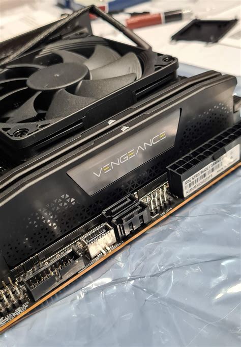 Ryzen 7900 Inside A Dan A4 Sfx Rnoctua