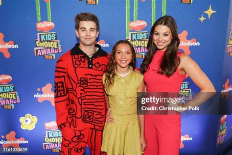 2274 Kira Kosarin Photos And High Res Pictures Getty Images
