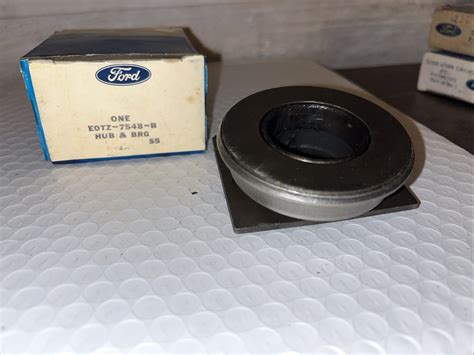 Nos Ford 1980 Broncof150351w Hub And Bearing E0tz 7548 B Ebay