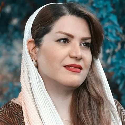 🎨roya 🎭 Roya Rafiee • Threads Say More