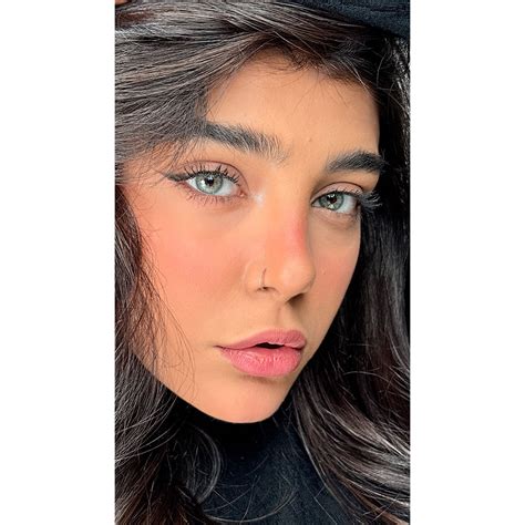 لنز طوسی سبز ریف Nice Eyes لنز راحیل