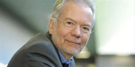 Nomination Claude Kirchner Prend La Tête Du Comité Consultatif