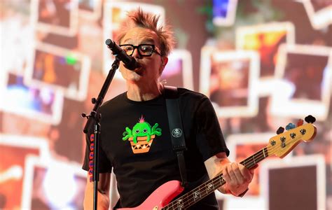 Blink 182 Just Played A Show At Dennys