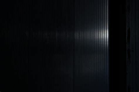 무료 이미지 검정색과 흰색 목재 화이트 햇빛 조직 분위기 어두운 선 반사 어둠 검은 단색화 원 세례반