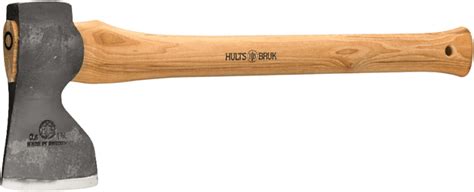 Hand Axe Vs Hatchet Is There A Difference Timber Gadgets