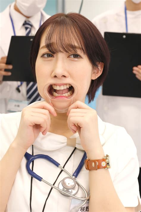 羞恥！病棟配属前健康診断 立ち仕事でムチくなった尻と太ももをわし掴みにされ、尻穴・膣穴・体中の穴を好き放題に検査される看護コース卒業直後の新任ナースたち！院内感染は許さない！ アダルト動画