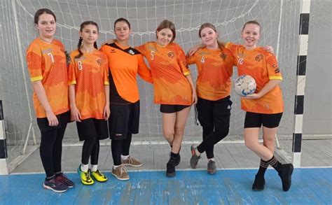 Футзалістки із Покровського завоювали «золото на змаганнях «Всеукраїнські шкільні ліги Пліч о