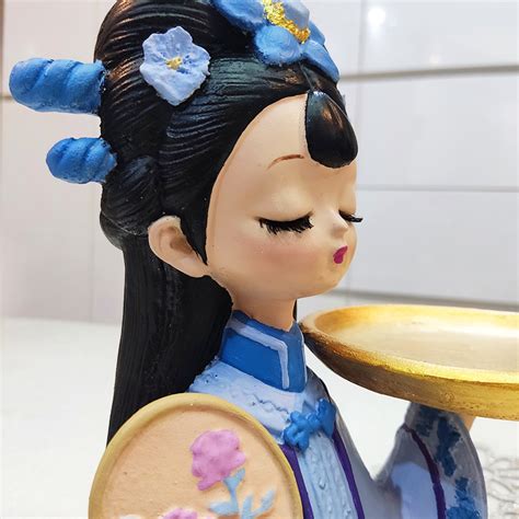 قیمت و مشخصات مجسمه مدل دختر ژاپنی سینی به دست طرح آیومی زیراکو