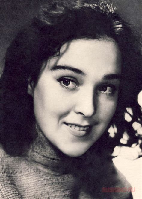 Александра Завьялова — биография, фильмография, фотографии актрисы