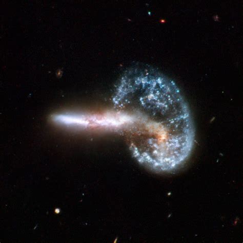 Arp 148 Esahubble