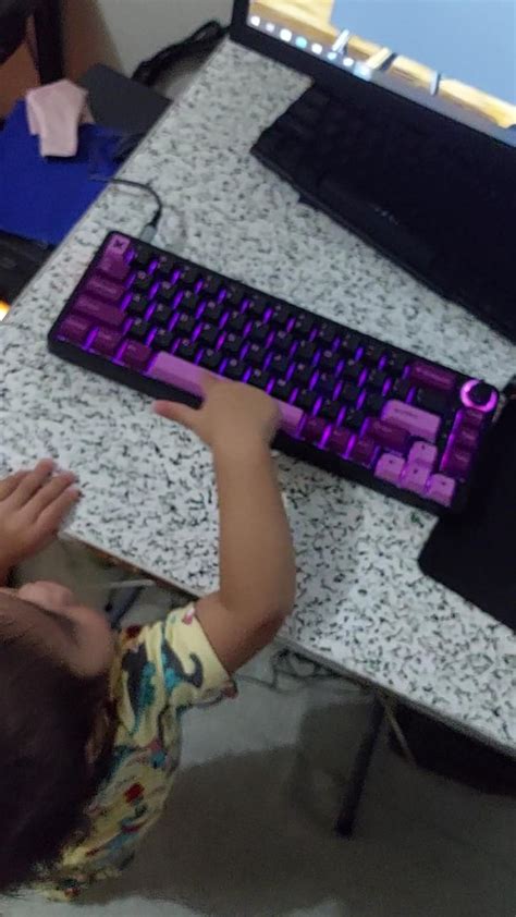 Introducing The Borne Keyboard V1 R Customboards