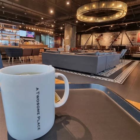 난 코로나 이후로 방학이 무섭지가 않아 ㅋㅋㅋ그때 거의 1년은 학교 제대로 안갔던거 같은 기억이두달쯤이야 😎😎 근데 개학하면 마음은 후련해 ㅋㅋ