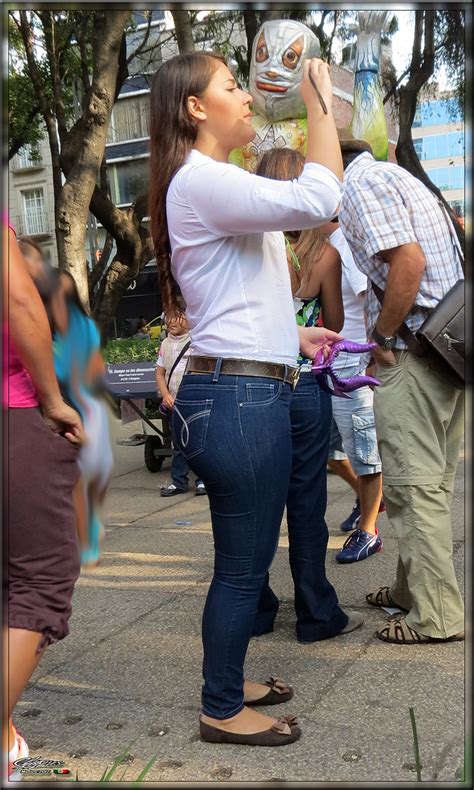 Mujeres Maduras Nalgonas En Jeans Mujeres Bellas En La Calle