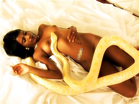 Amisha Snake Charmer Beauty Movies Amisha Porno Movies Watch