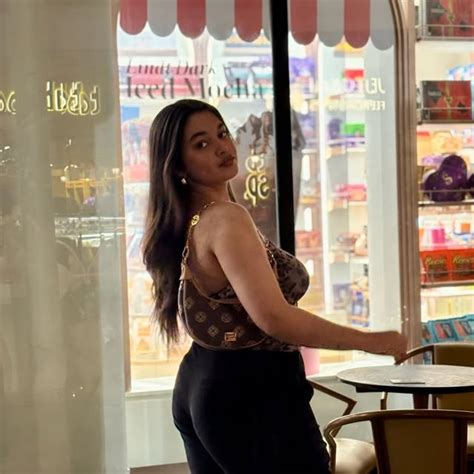 Tanishka Jaiswal Tanishka • Instagram Photos And Videos