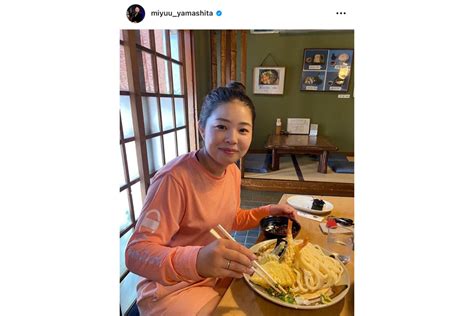 「その笑顔が最高」 山下美夢有が地元・関西の絶品グルメでリフレッシュ貴重なプライベートショットに反響続々 画像ページ ゴルフの