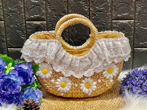 ️ ️ ชิชวา กระเป๋าสานผักตบชวา By Chi Chawa Facebook