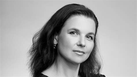 Внаслідок удару по Сумах загинула артистка оркестру театру Читайте на Ukr Net