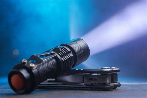 How To Use A Tactical Flashlight At Emma Rouse Blog