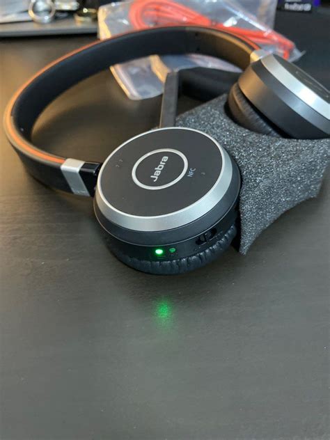Jabra Evolve Headset Noise Cancellation Bluetooth Dongle And Data Cable Connection