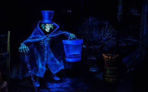 How The Hatbox Ghost Works At Joseph Larrick Blog